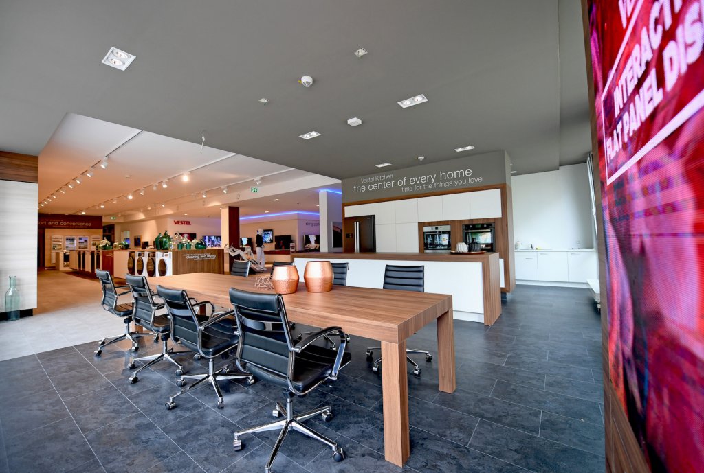 Showroom bei München eröffnet | Elektromarkt | Fachmagazin für Home ...